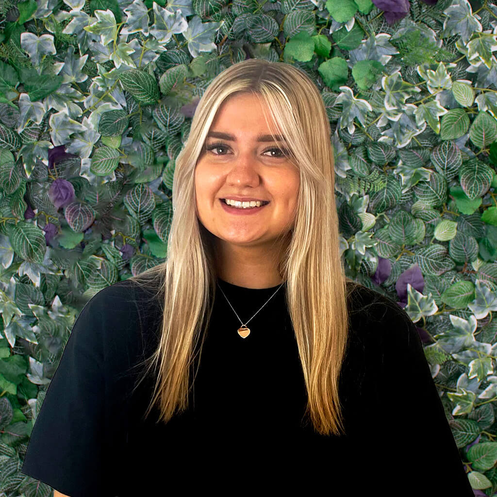 Meet The Team - Lacy Locks